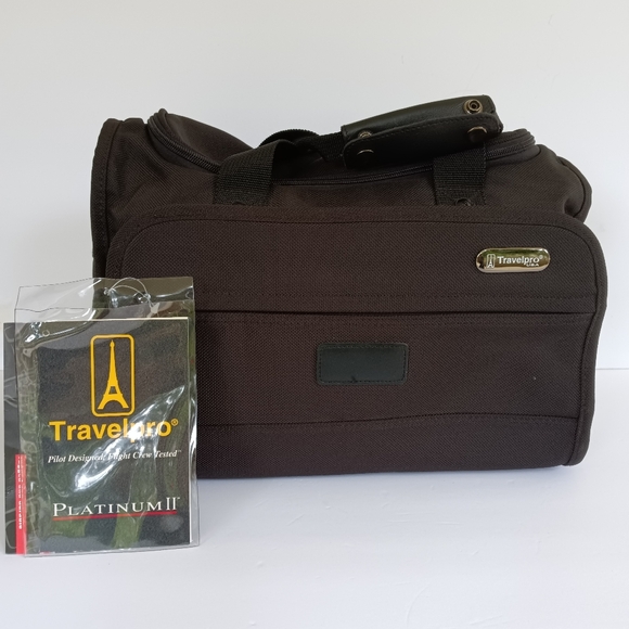 Travelpro | Bags | Nwt Travelpro Platinum Ii Deluxe Tote 9930 Black ...